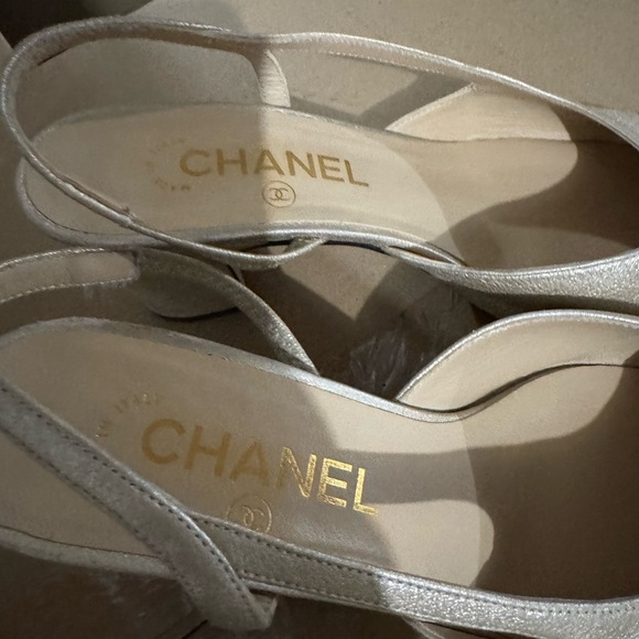 CHANEL | Shoes | Chanel Black And Cream Slingback Heels Timeless ...